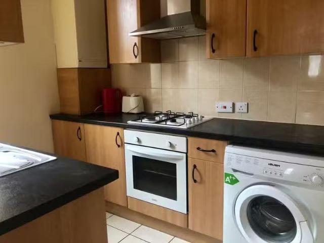 Nice 1 bedroom flat for rent in Capstone Road, Charminster P0.