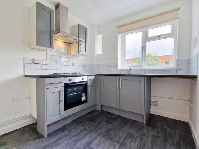 Nice 1 bedroom flat for rent in Berkley House Sutton Coldfield.