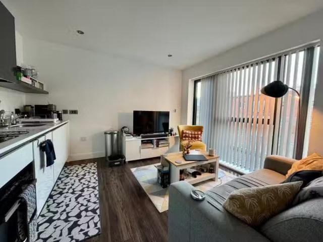 For Rent! 1 bedroom flat for rent in Parade, Birmingham, West.