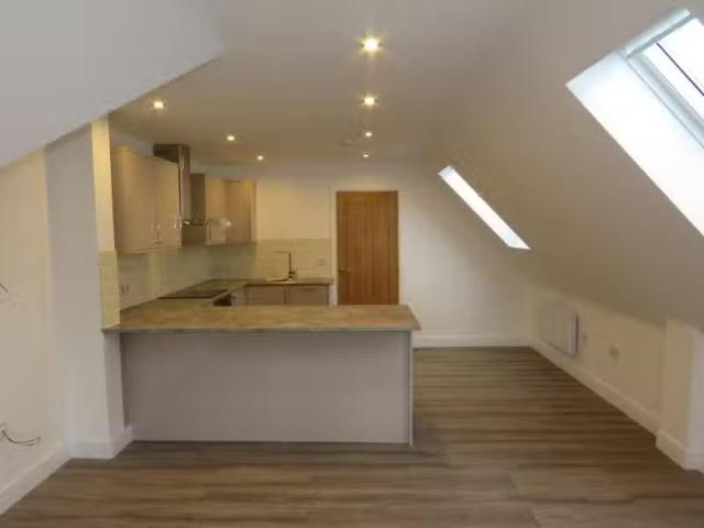Charming 1 bedroom flat for rent in The Green, Kings Norton, B.