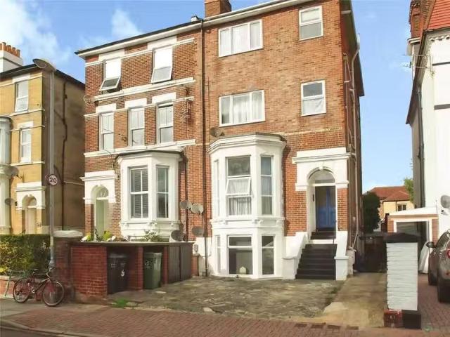 Just in! 1 bedroom Flat to rent, Salisbury Road, Southsea, PO4.