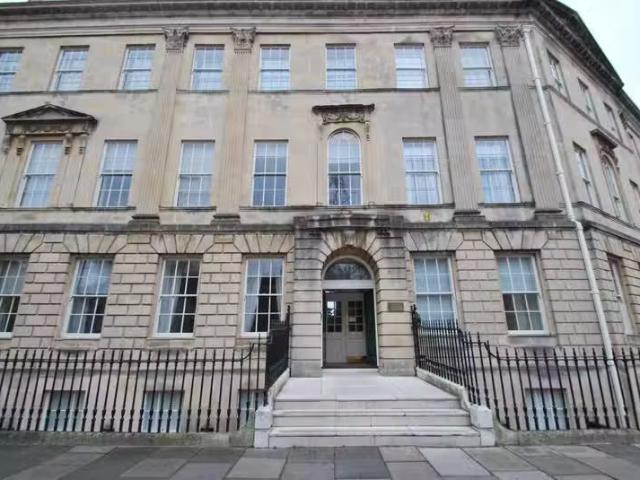 Unique 1 bedroom property for rent in Great Pulteney Street, B.