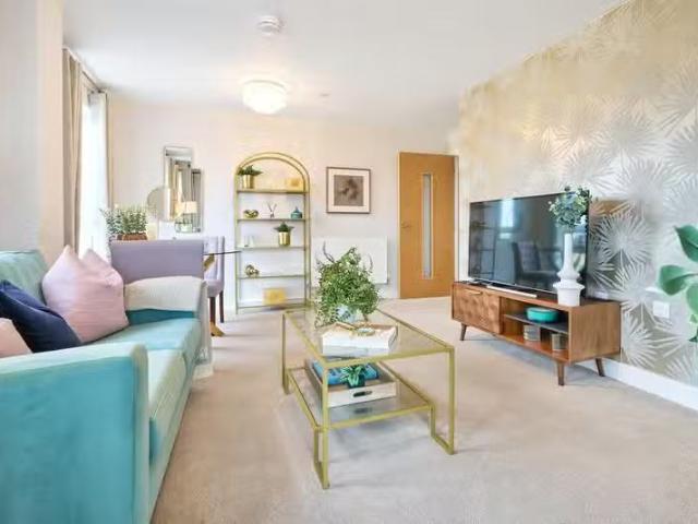 Cozy 1 bedroom retirement property for rent in Rainsford Road.
