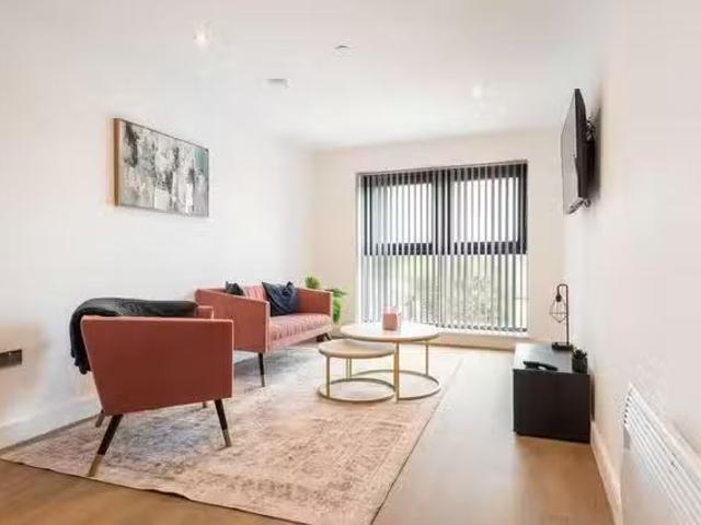 Charming 1 BR York Road