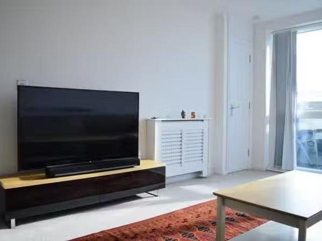 Nice 1 BR Bard Road