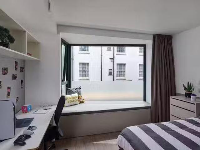 Cheap 1 BR Bargate House Classic Studio