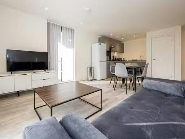 Cheap 1 BR Bevington Bush, Liverpool