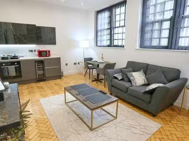 Nice 1 BR Blackfriars Road