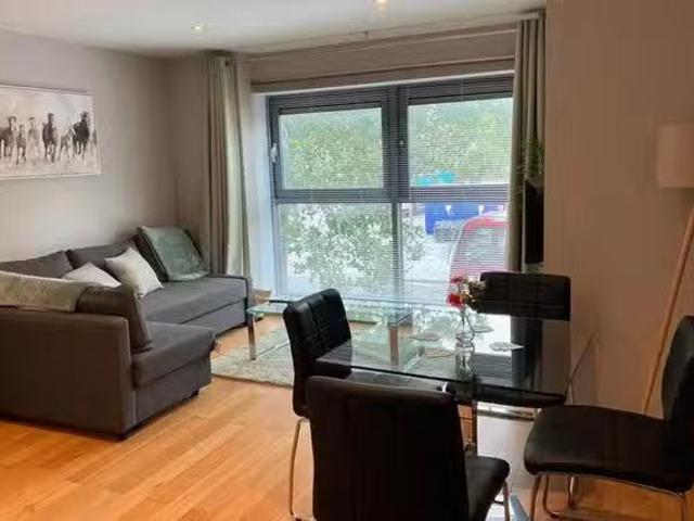 Charming 1 BR Broad Quay