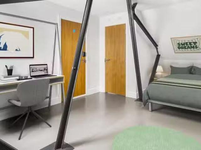 For Rent! 1 BR Canvas The Old Fire Station Silver Shared Apart.