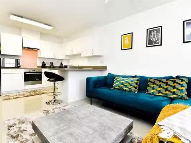 Unique 1 BR Church Road