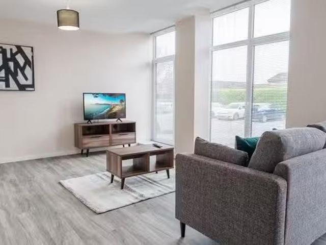 Deal! 1 BR Goodiers Drive