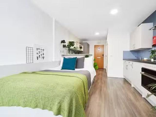 For Rent! 1 BR Granary Studios Bronze Studio