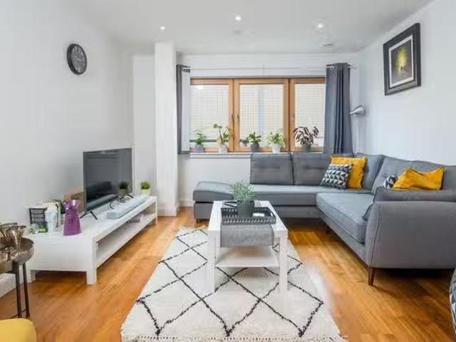 Nice 1 BR Morgan Arcade
