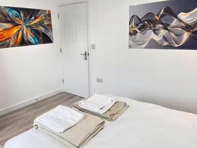 Rental! 1 BR Pinnocks Way, Oxford