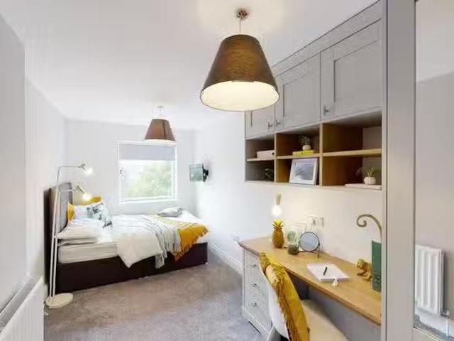 Rental! 1 BR Picton Manor Premium Apartment with Terrace 5.