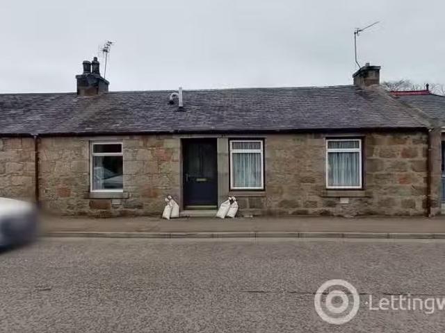 Nice 1 BR Property to rent in Canal Road, Port Elphinstone, In.