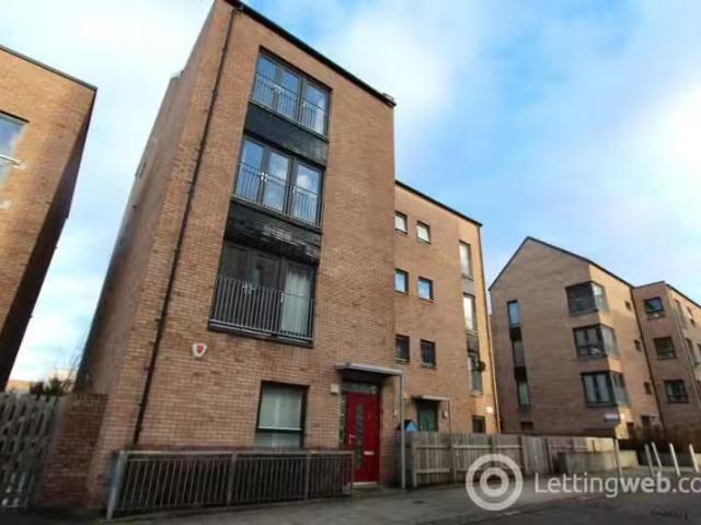 Just in! 1 BR Property to rent in Fala Place, Gracemount, Edin.
