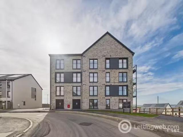 Just in! 1 BR Property to rent in Ferrymuir Gait, South Queens.