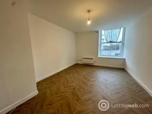 New 1 BR Property to rent in Flat 16, Trinity House, Trinity Q.