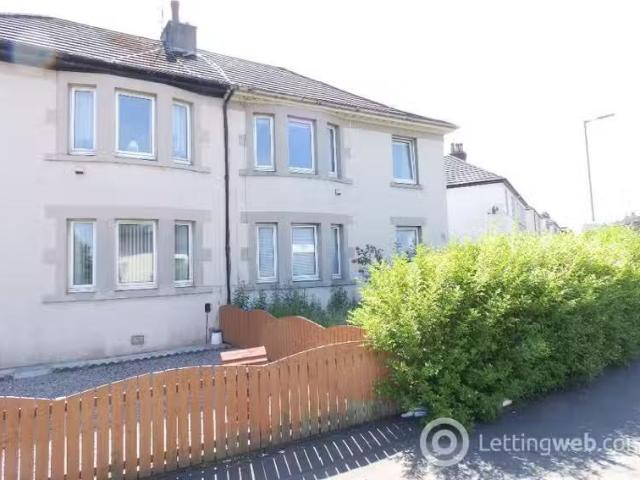 Unique 1 BR Property to rent in Green Road, Paisley, Renfrewsh.