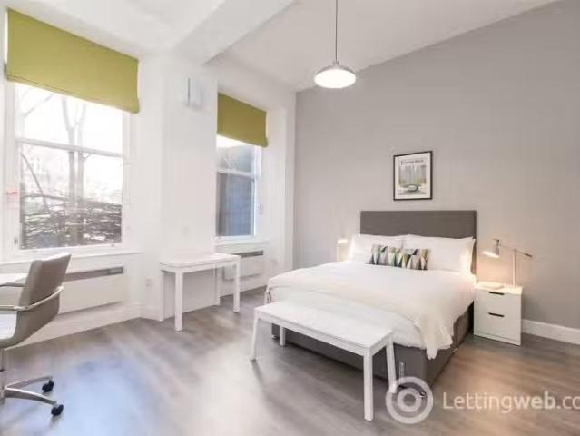 For Rent! 1 BR Property to rent in Lothian Street, Edinburgh.