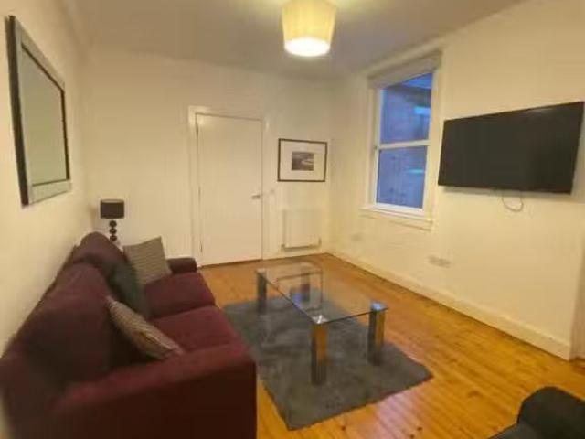 Cheap 1 BR Property to rent in Raeburn Place, Edinburgh, EH4