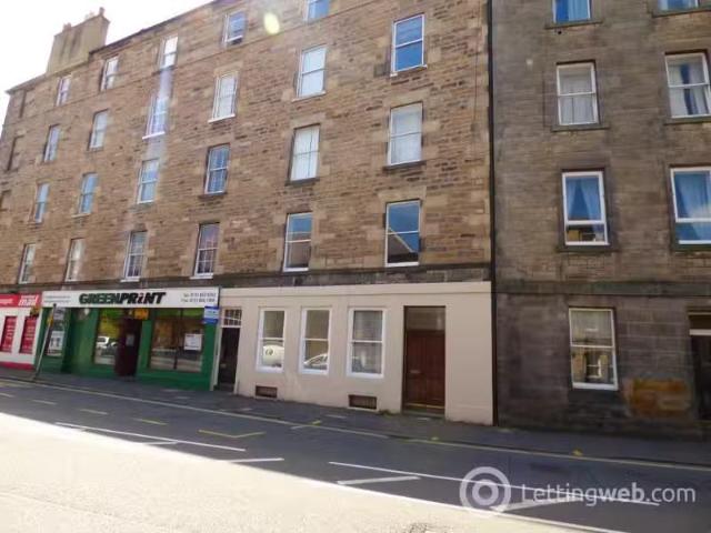 Deal! 1 BR Property to rent in St Leonards Street, Newington.
