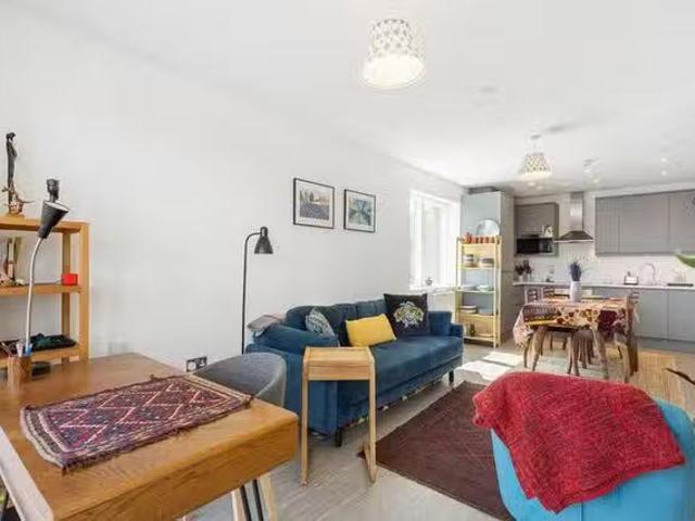 Deal! 1 BR Pretoria Avenue