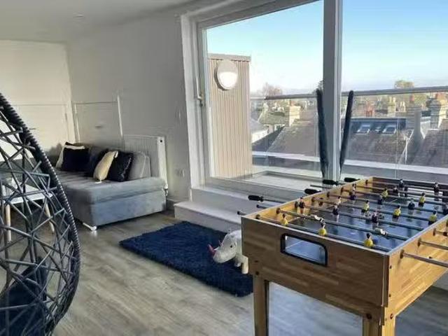 Cheap 1 BR Springfield Terrace, Cambridge
