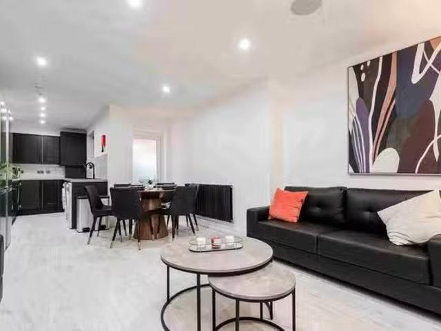 Deal! 1 Room 27 Needham Road, L7 6 Beds 3 Baths