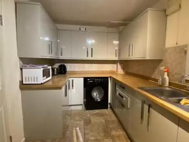 Charming 2 BA 4 bedroom house for rent in Alport Croft, Birmin.