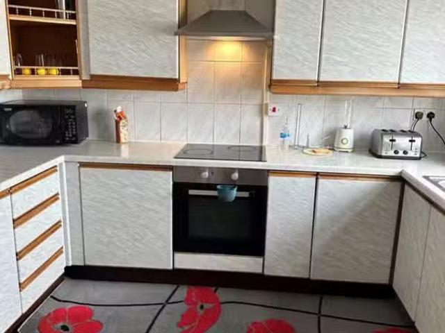 Charming 2 BA 4 bedroom house for rent in Downs Road, Canterbu.