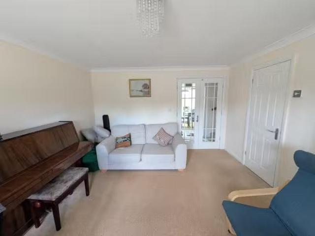 Charming 2 BA 4 bedroom house for rent in Ringstone, Duxford.