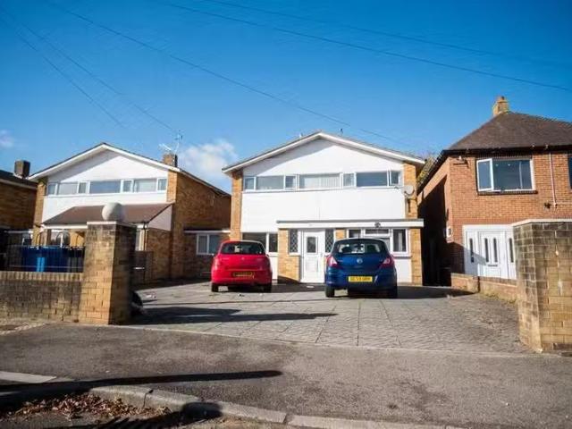Cheap 2 BA 5 bedroom detached house for rent in 5 Bed HMO on T.