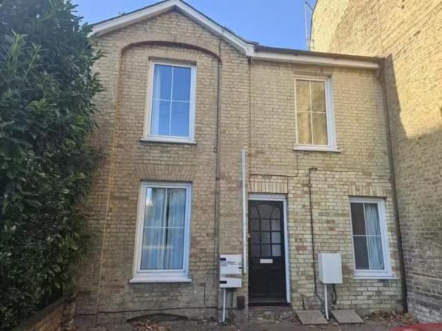 Unique 2 BA 5 bedroom house for rent in 30 Newmarket Road, Cam.