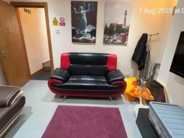 For Rent! 2 BA 5 bedroom terraced house for rent in 191 Heeley.