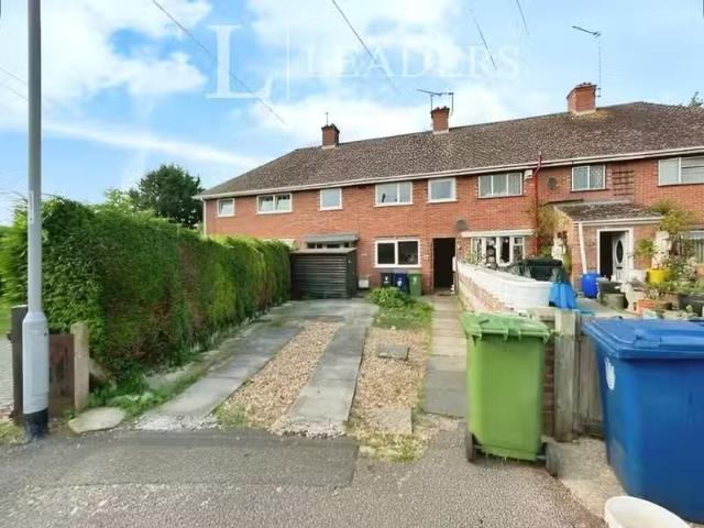 Unique 2 BA 1 bedroom house for rent in Granhams Close, Great.