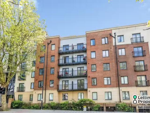 Charming 2 BA 2 bedroom apartment for rent in Bedminster Parad.