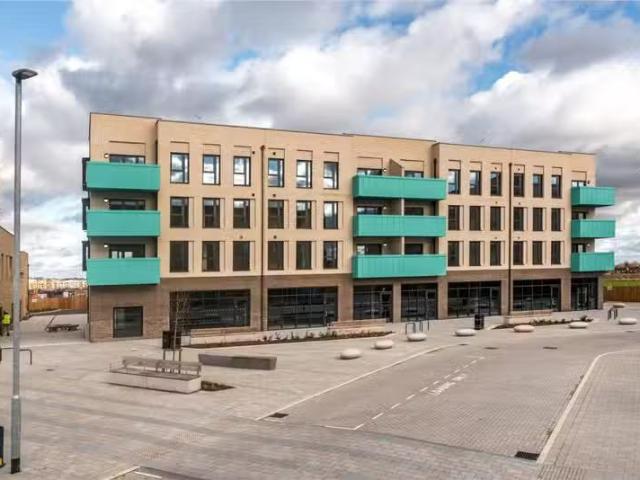 Unique 2 BA 2 bedroom apartment for rent in Evolution Court, C.