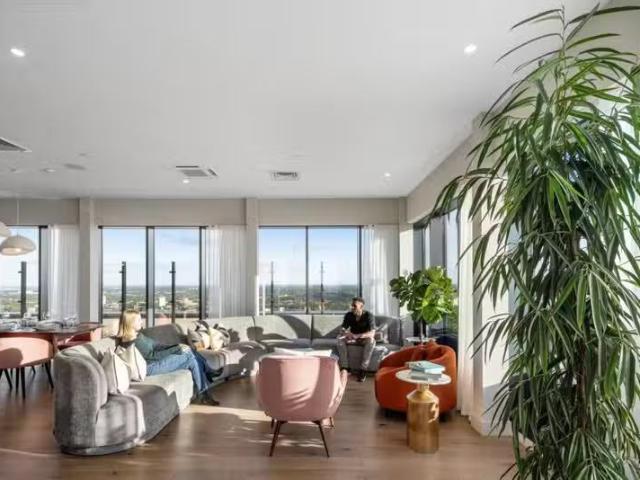 Cozy 2 BA 2 bedroom apartment for rent in Ryland Street, Birmi.