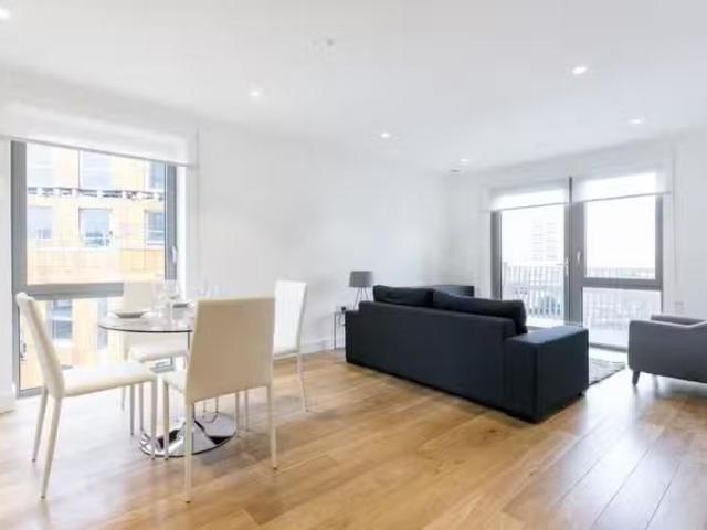 Charming 2 BA 2 bedroom apartment for rent in Rathbone Market.