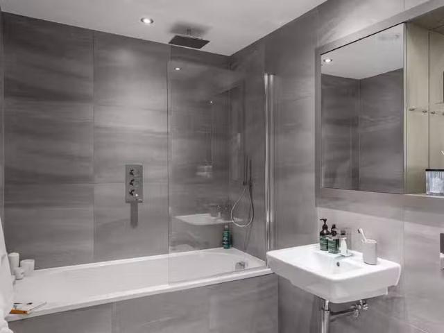 Unique 2 BA 2 bedroom apartment for rent in The Mercian, Broad.