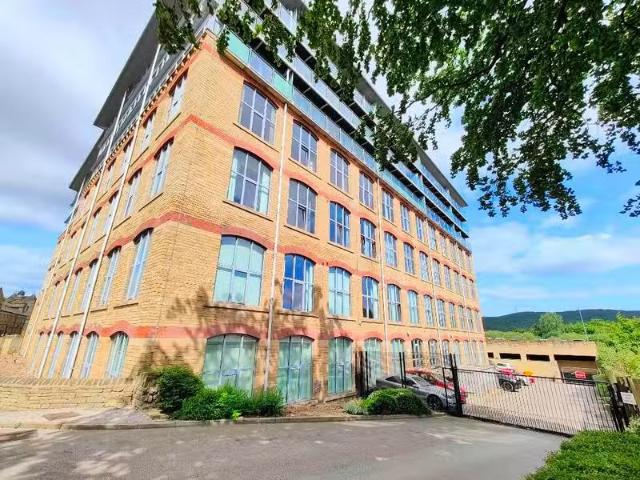 Unique 2 BA 2 bedroom apartment for rent in 32 The Silk Mill.