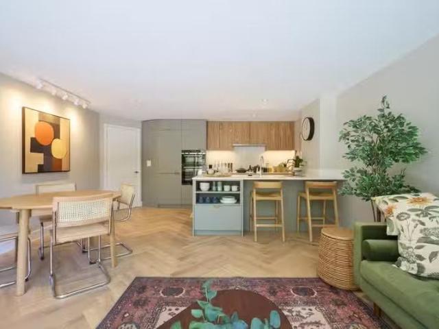 Deal! 2 BA 2 bedroom ground floor flat for rent in Flat 1, Hil.