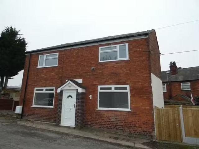 Charming 2 BA 2 bedroom detached house for rent in Canal Terra.