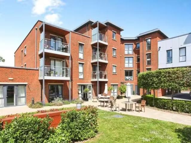 Rental! 2 BA 2 bedroom Flat to rent, St. Johns Road, Tunbridge.