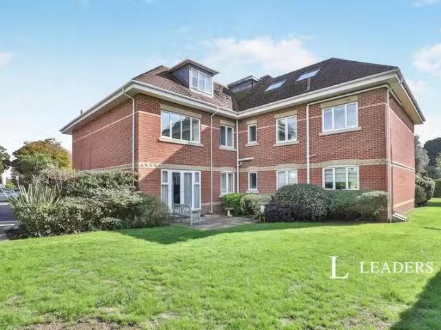 Unique 2 BA 2 bedroom flat for rent in Berrington, 74 Becton L.