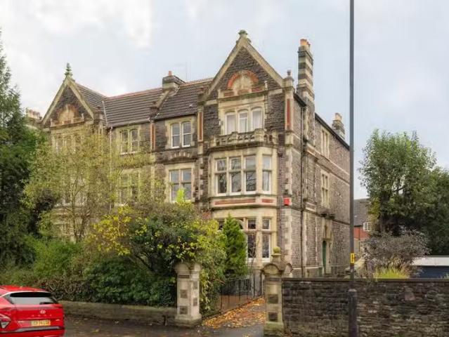 Rental! 2 BA 2 bedroom flat for rent in Downleaze, Sneyd Park.