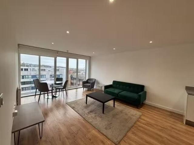 New 2 BA 2 bedroom flat for rent in Headstone Road, Harrow, Mi.